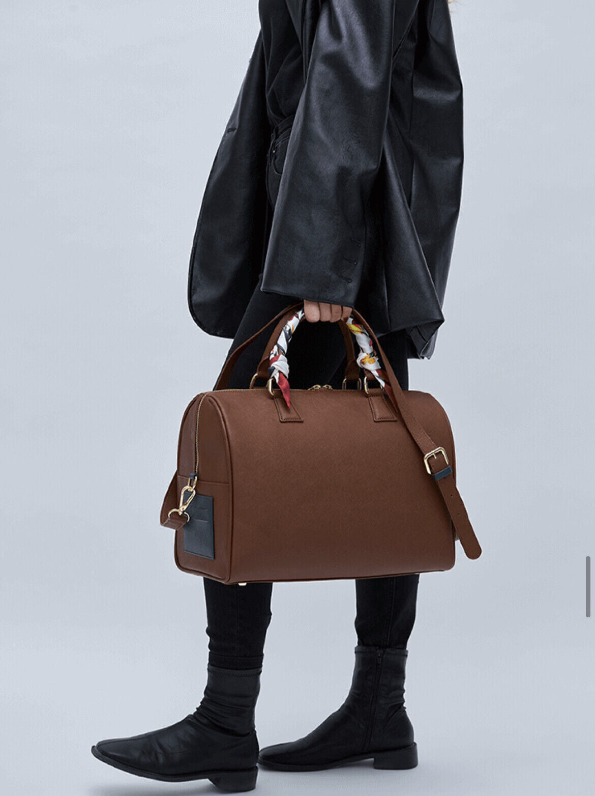 V 'ARTIST-MADE' MUTE BOSTON BAG [ARTIST-MADE COLLECTION] – HARU